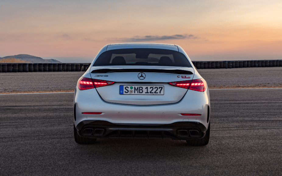 新奔驰AMG C63官图来袭，搭2.0T引擎+电动机，可选20英寸锻造轮毂_搜狐汽车_搜狐网