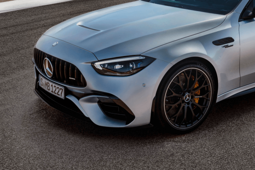 新奔驰AMG C63官图来袭，搭2.0T引擎+电动机，可选20英寸锻造轮毂_搜狐汽车_搜狐网