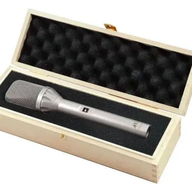 同价格范围内无对手的麦克风：孤傲的 MG UMT 70S 和 MT 71S_录音_Gefell_设计