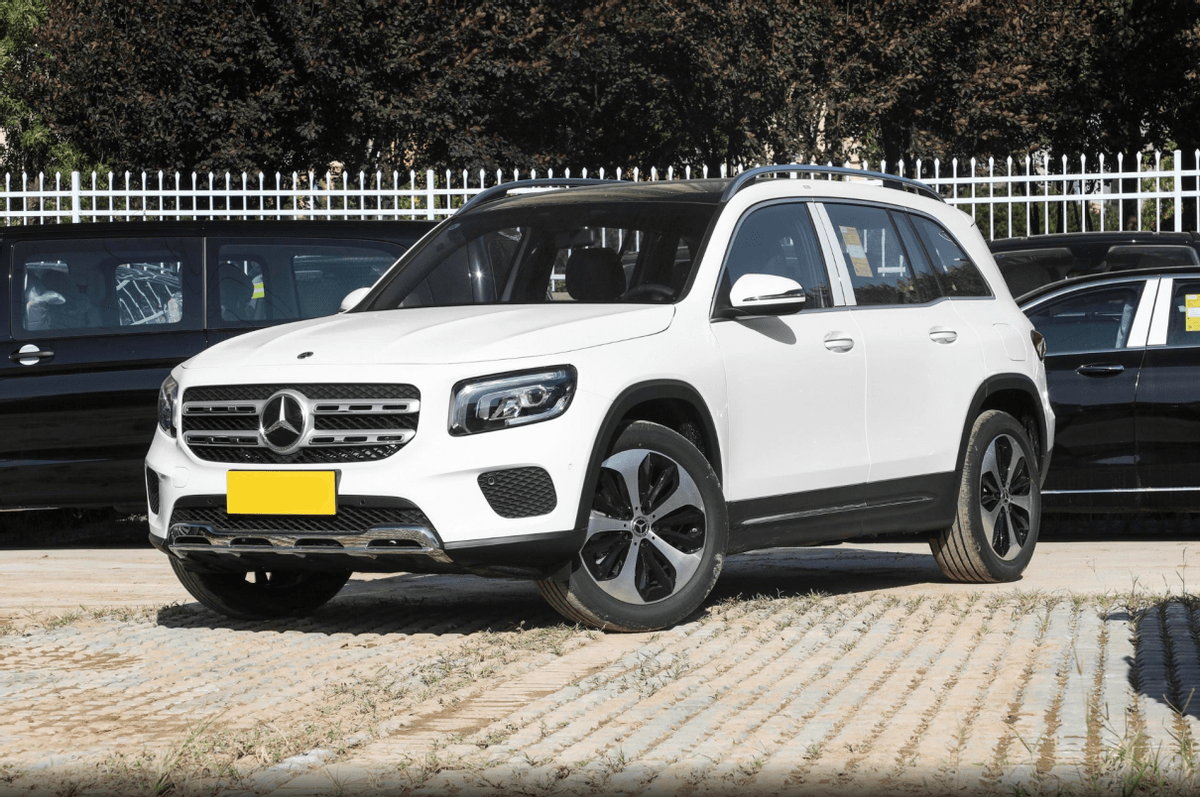 实拍奔驰GLB，造型动感配置丰富，搭载1.3T和2.0T动力，值得选吗？_搜狐汽车_搜狐网