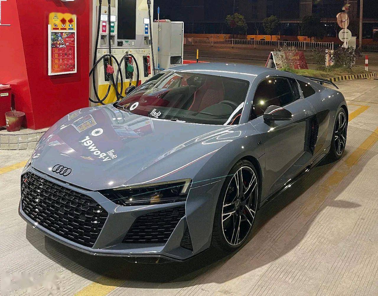 燃油版奥迪R8亮相，轿跑气息浓郁，加速3秒，气场不输兰博基尼_搜狐汽车_搜狐网