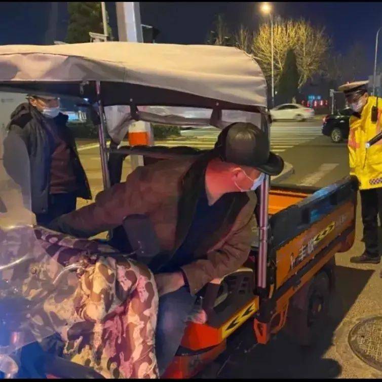 吉林:男子因酒驾被暂扣驾驶证6个月,男子状告交警:买的时候是电动车,为何罚的时候成了机动车?徐某某三轮规定