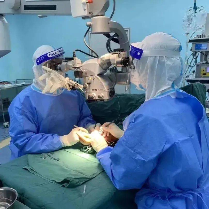 521医院医生16小时完成断腕再植手术_患者_成功率_技术