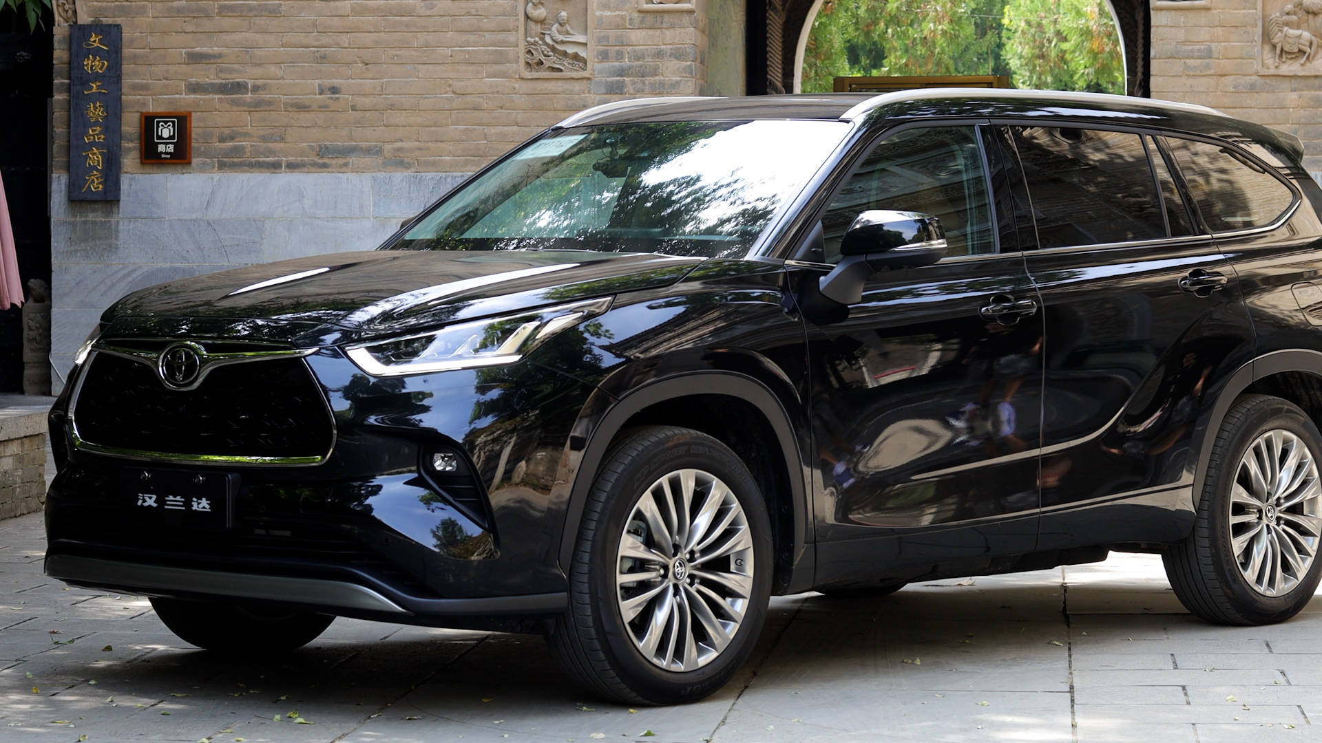 分别是燃油和电车6/7座SUV的标杆车型，汉兰达380T和理想L8选谁？_搜狐汽车_搜狐网