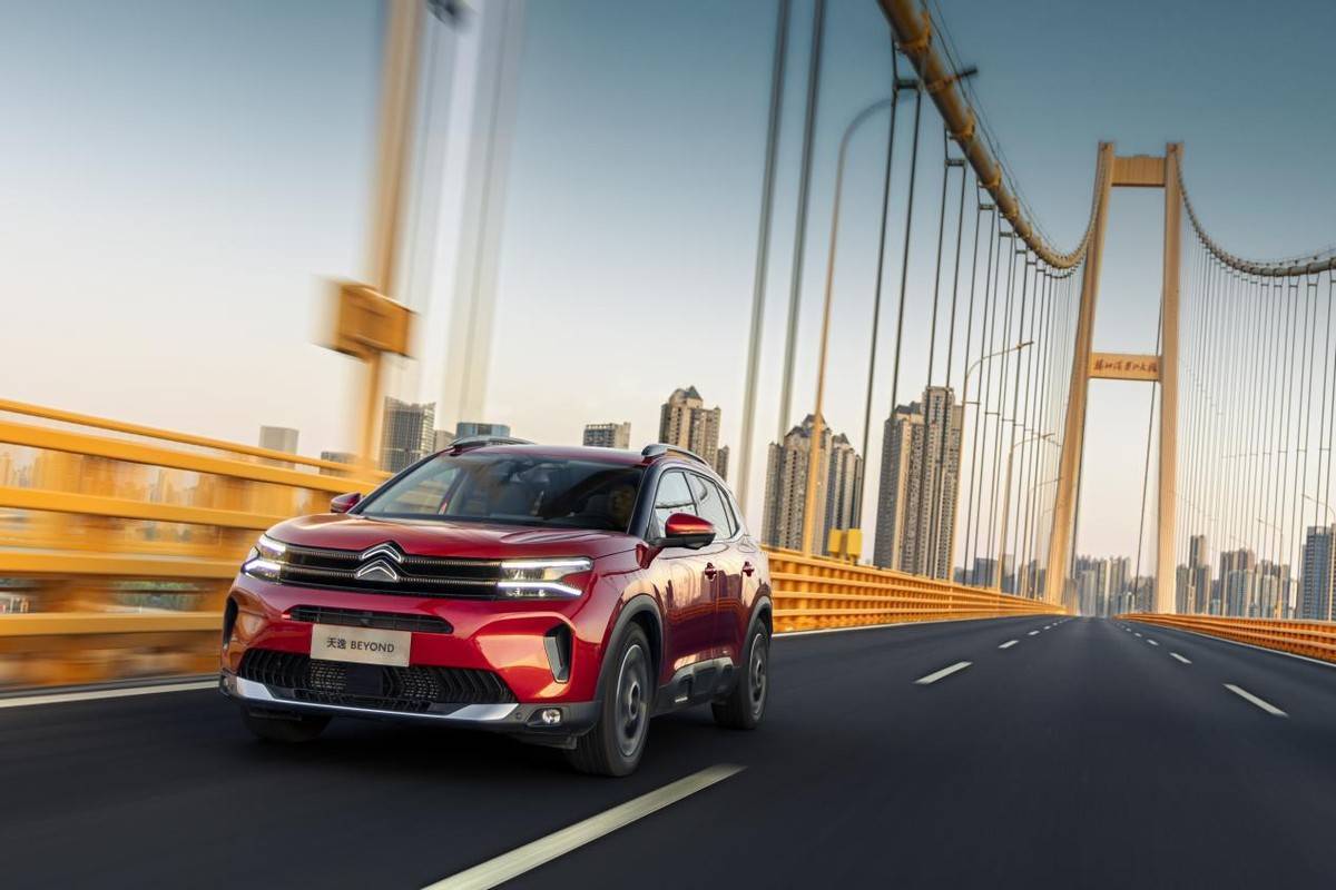 80余项配置+爱信8AT，天逸BEYOND超越自我，轻松实现标配即高配_搜狐汽车_搜狐网