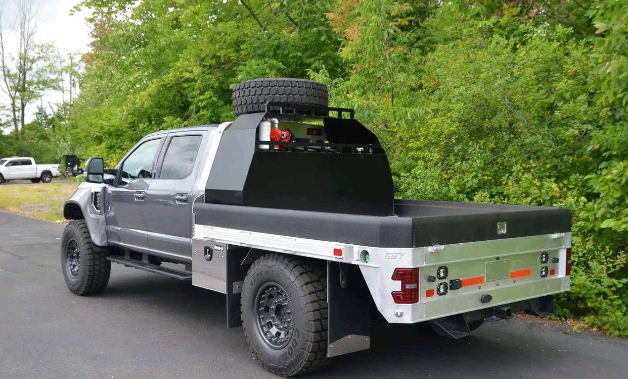 福特猛禽F-550亮相，双差速锁+6.7升柴油引擎，威猛大气_搜狐汽车_搜狐网