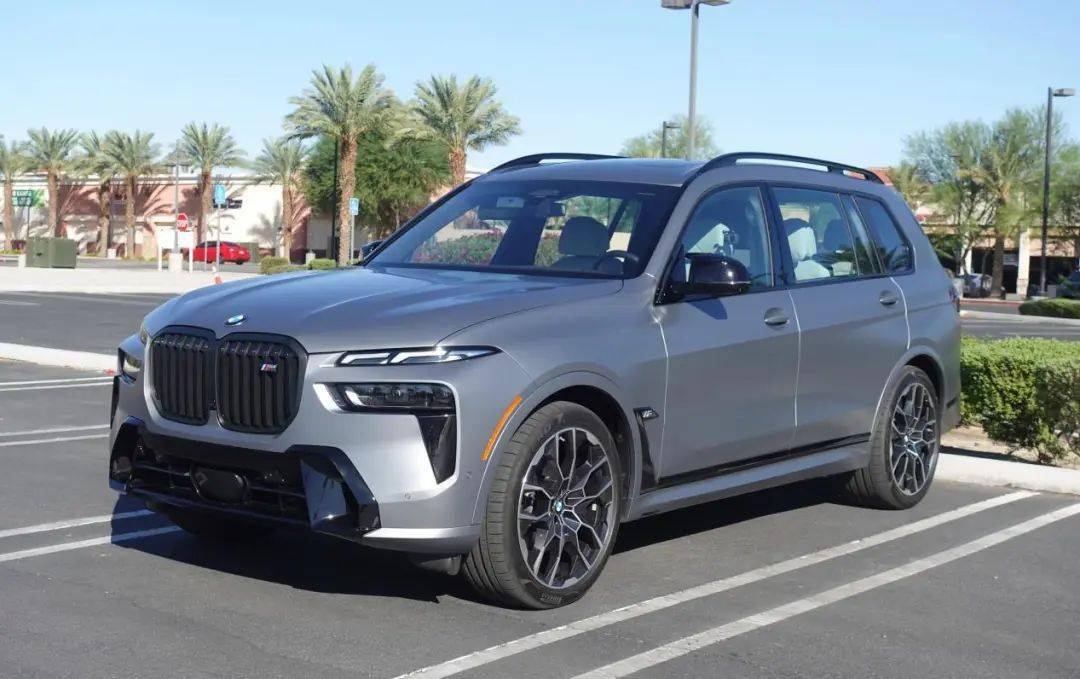 4.4T V8+8AT，530马力，车长超5.1米，大6座，快到能带全家起飞_搜狐汽车_搜狐网