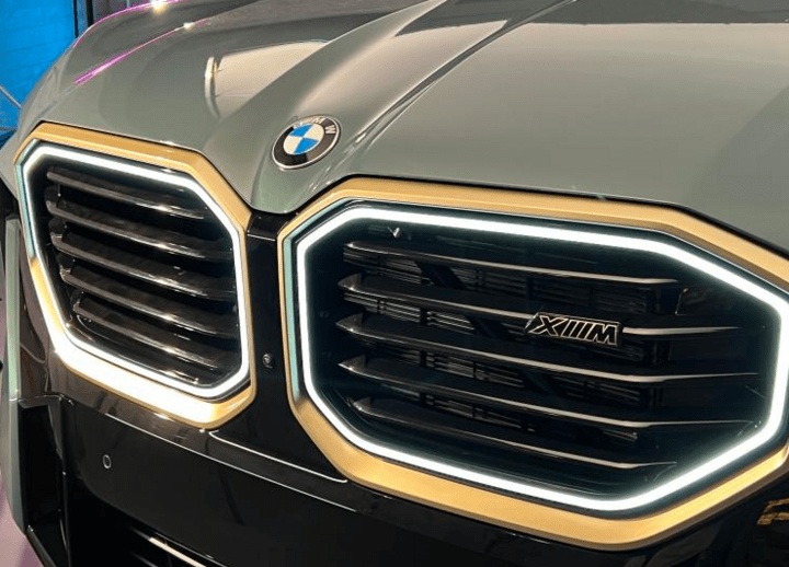 首款M混动车型宝马XM亮相，预售价236万_搜狐汽车_搜狐网