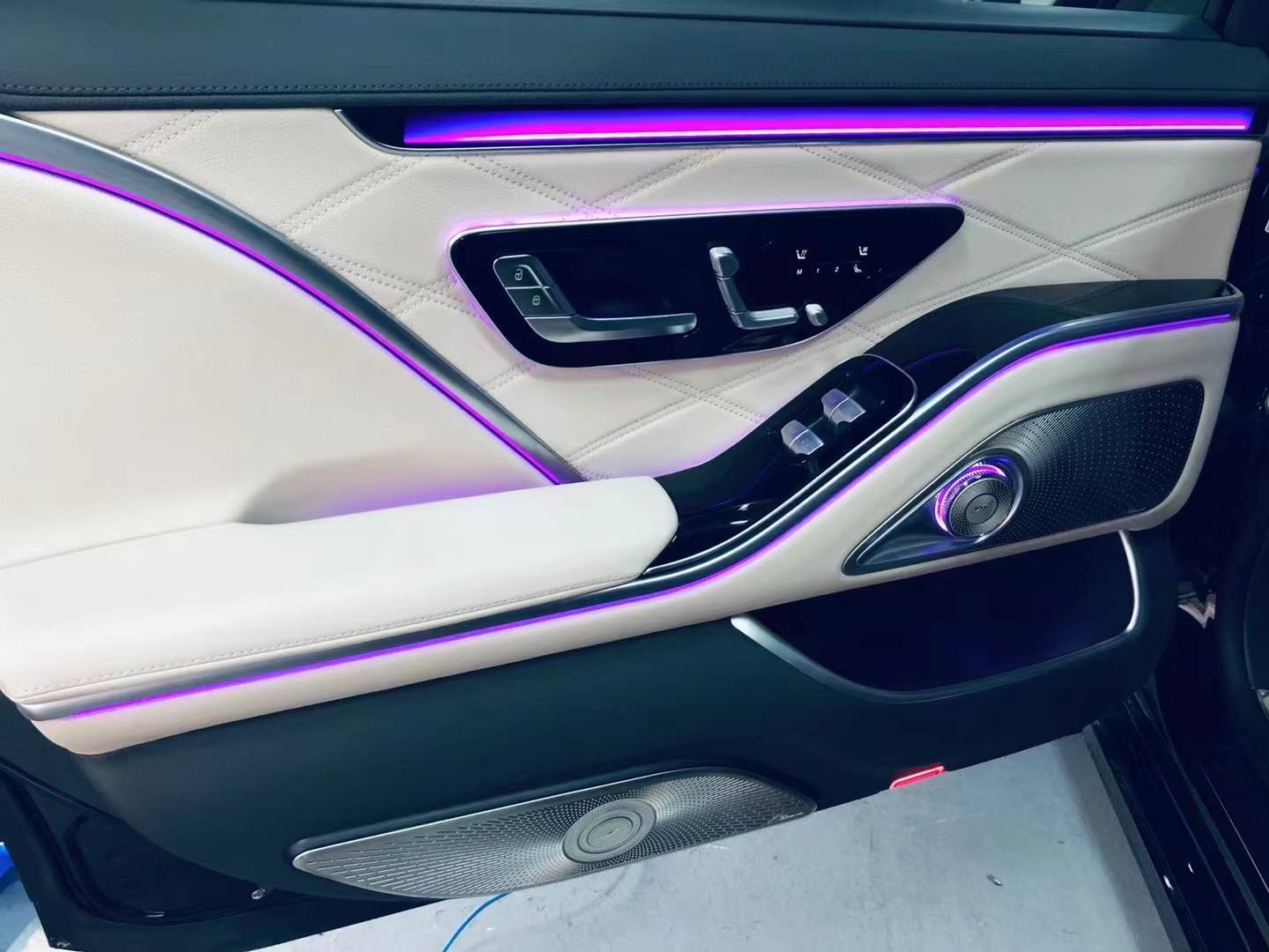 22款迈巴赫S480升级原厂主动式氛围灯+4D旋转高音_搜狐汽车_搜狐网