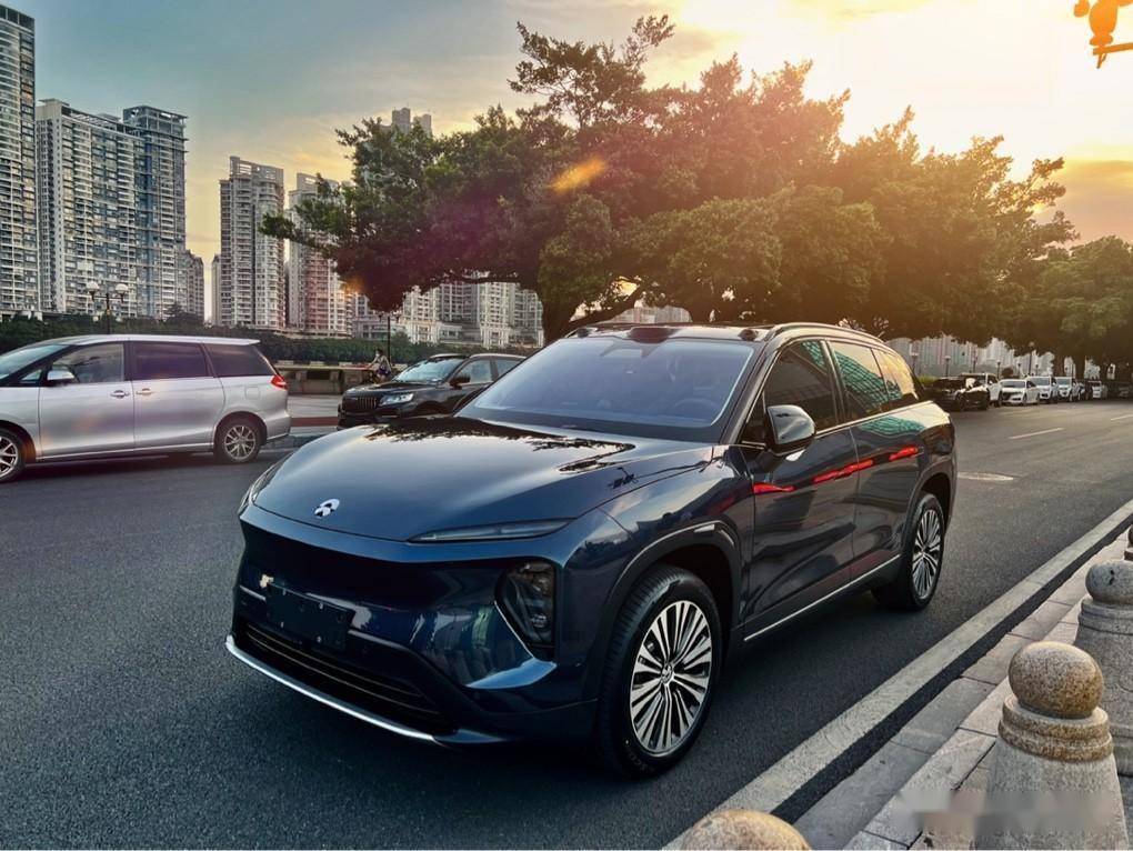 预算只够得上国产X5的丐版，但是可以拿下满级的ES7_搜狐汽车_搜狐网