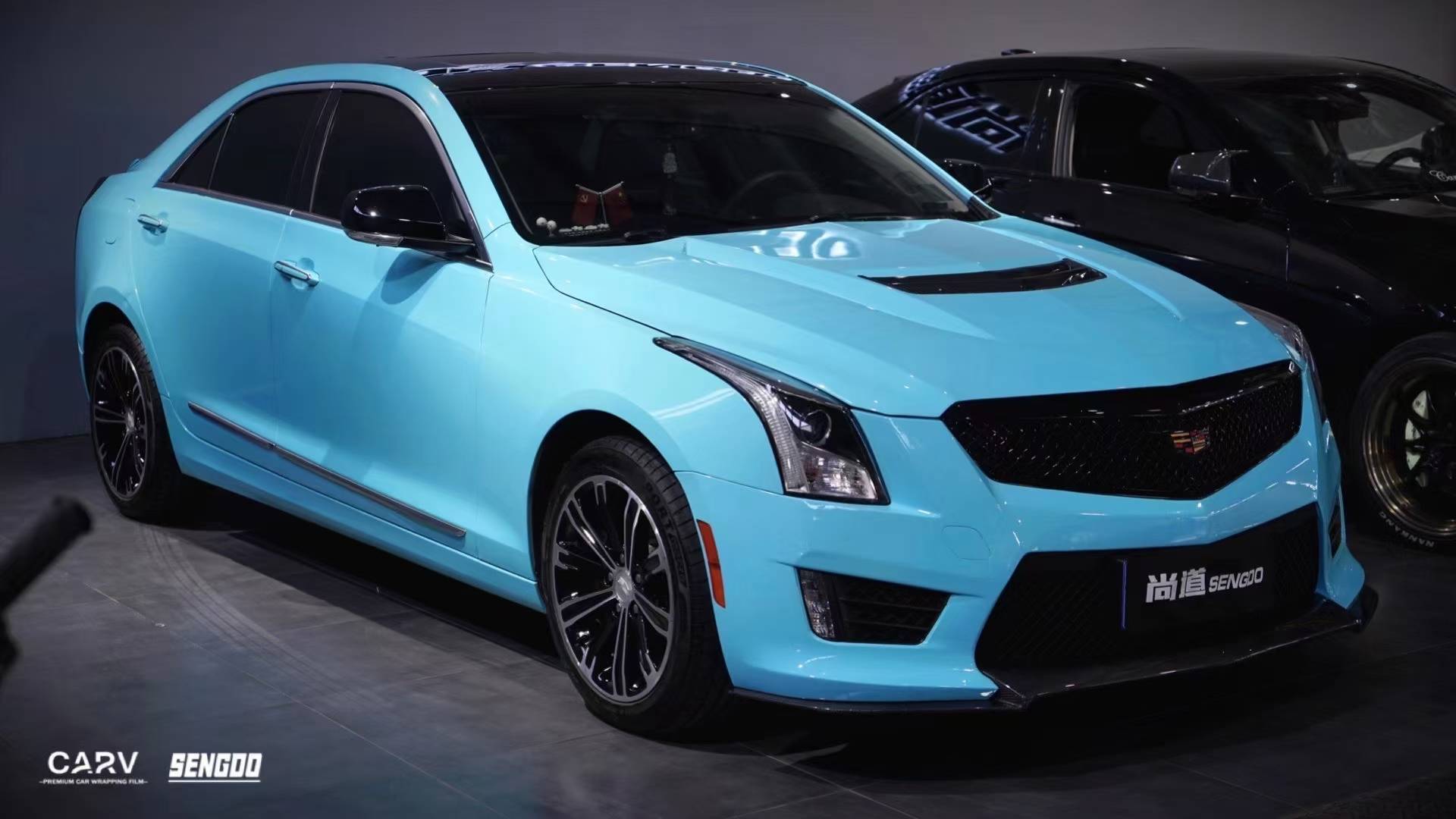 凯迪拉克Atsl卡孚CARV改色膜水晶天空蓝，清新且自由_搜狐汽车_搜狐网