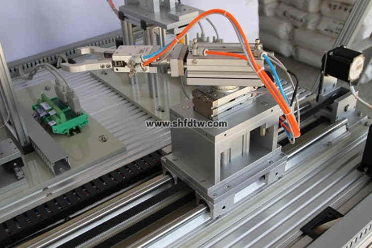 自动生产线拆装与调试实训装置_工件_装配_传感器