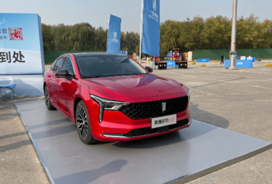2.0T+6AT,奔腾B70实力印证小钢炮_搜狐汽车_搜狐网