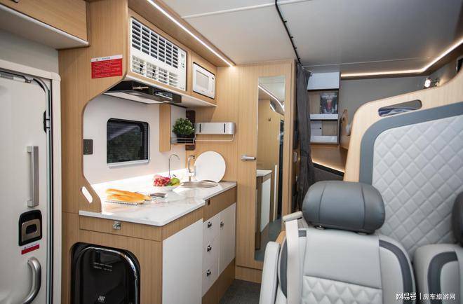 宇通C311豪享版房车，48V电路系统，超强续航，畅快出行！_搜狐汽车_搜狐网