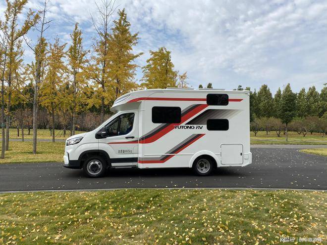 宇通C311豪享版房车，48V电路系统，超强续航，畅快出行！_搜狐汽车_搜狐网