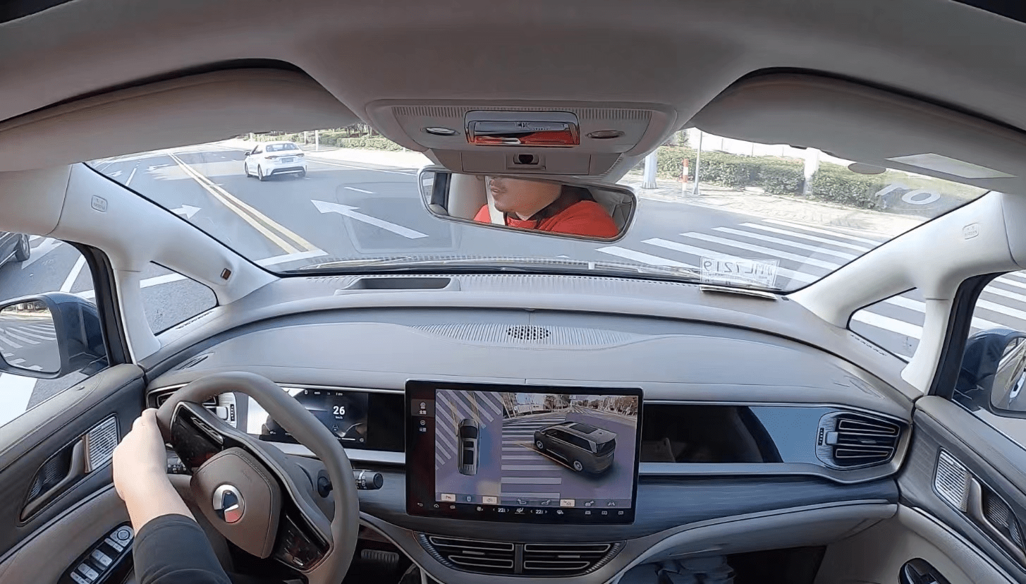 试驾腾势D9 DM-i，国产MPV离别克GL8还有多远？_搜狐汽车_搜狐网