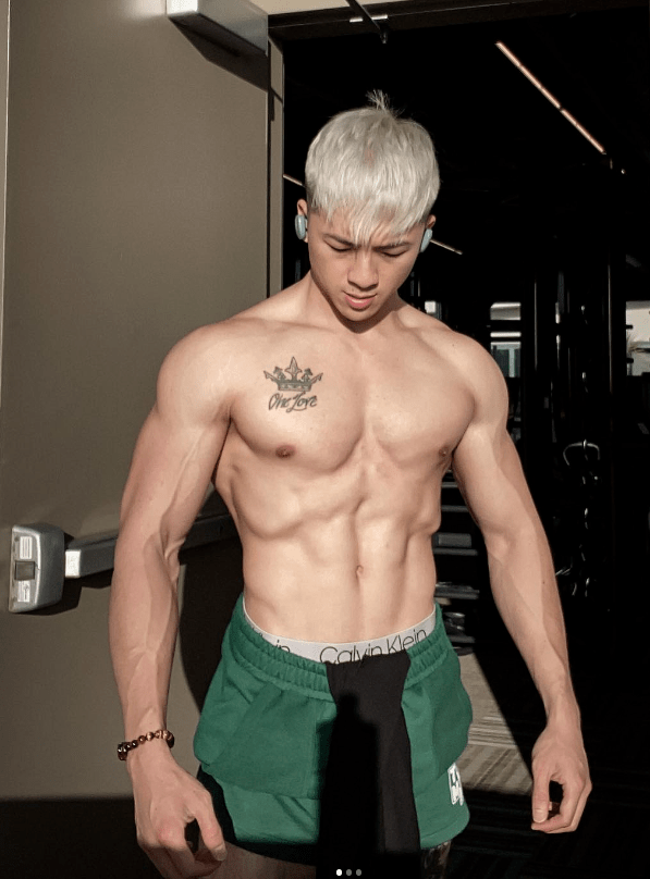 帅气的肌肉小哥@Nick Nguyen_侵权_合作_洽谈