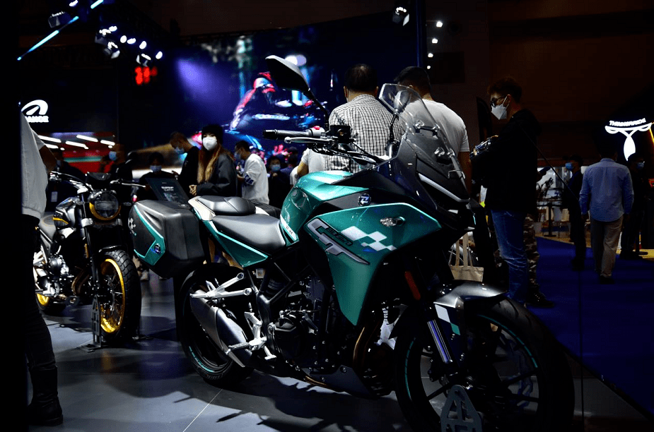 中国公路摩托车赛车队新车揭幕仪式凯越400RR亮相_kg_设计_mm