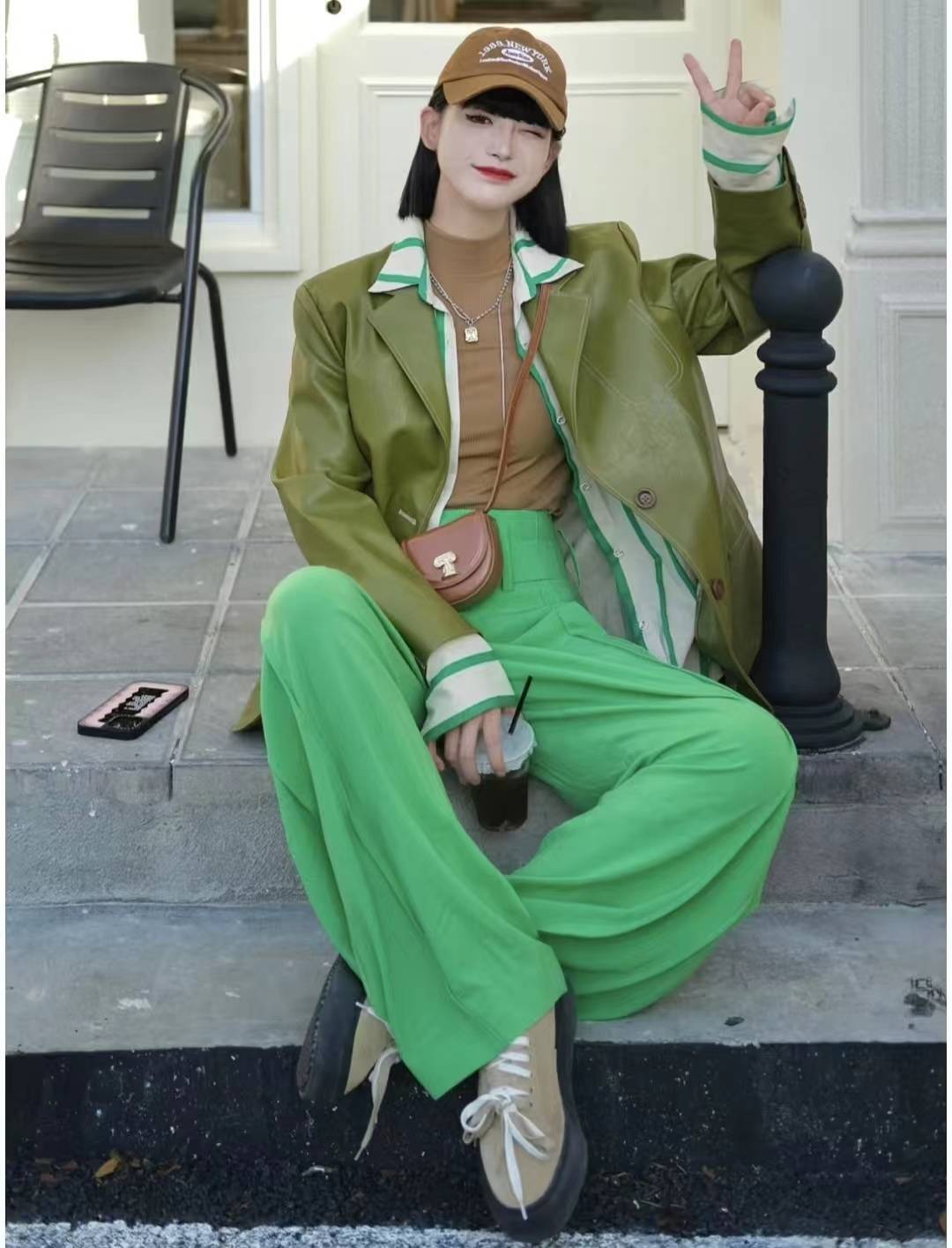 绿色搭配这13个颜色，好看又高级_look_黑色_白色