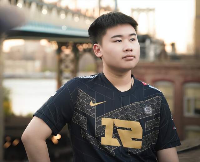 WBG战队围绕Theshy重建，打野和AD换人，红米加入当主教练_theshy_选手_赛季