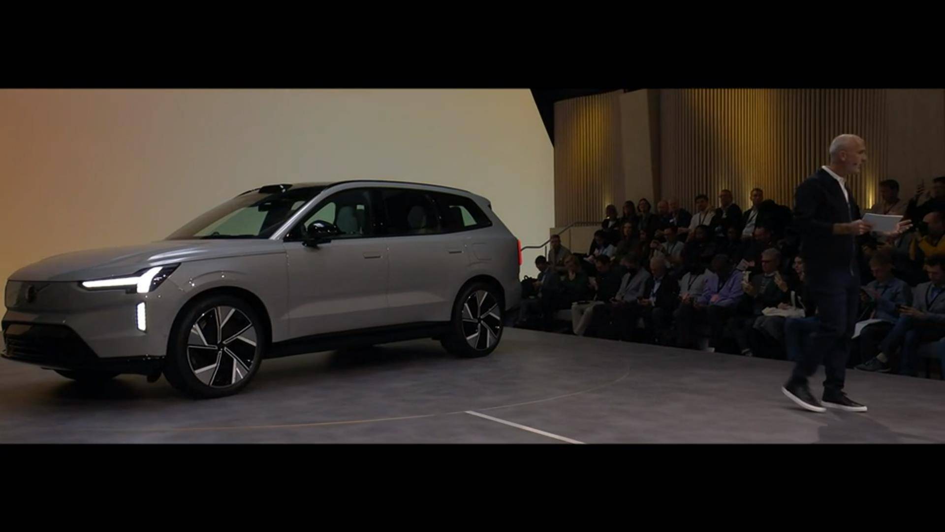 最大续航700km！沃尔沃EXC90全球首发_搜狐汽车_搜狐网