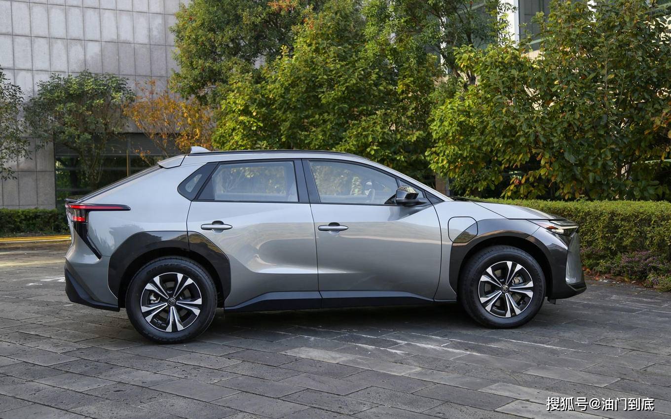 试驾丨e-TNGA魔法，与广汽丰田bZ4X行走滇西南_搜狐汽车_搜狐网