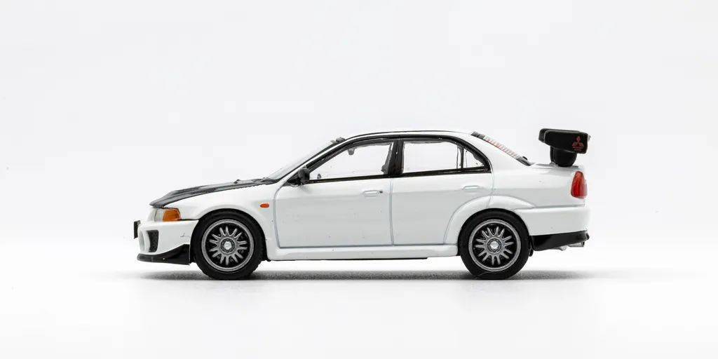 TLV和Hobby Japan都是日系车模行家，那经典三菱EVO模型哪家强呢？_搜狐汽车_搜狐网