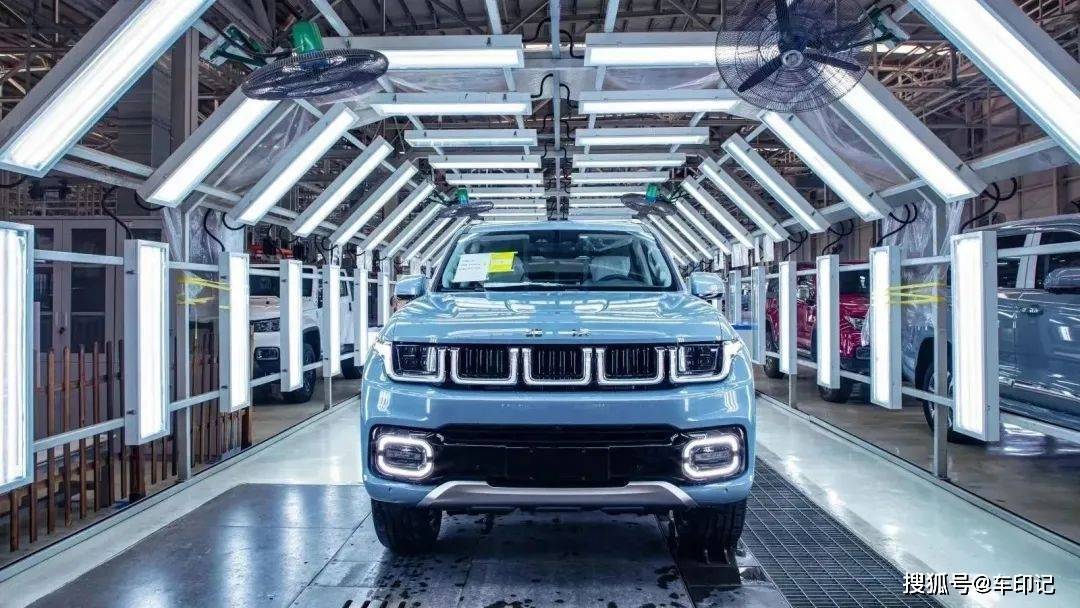 开启全新时代 家玩豪华越野SUV BJ60上市 23.98万起_搜狐汽车_搜狐网