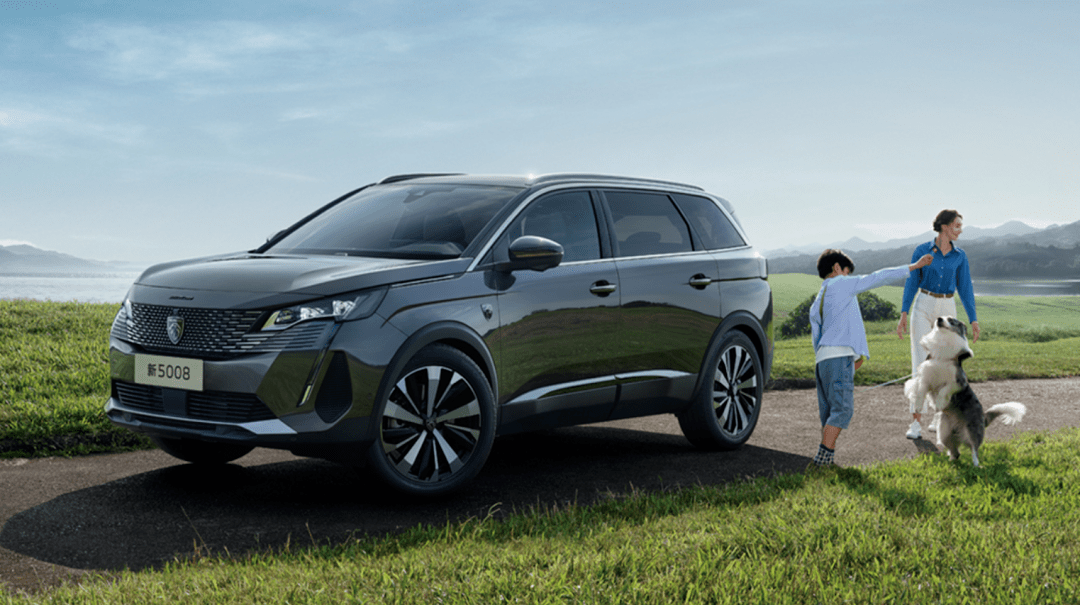 全系升级1.8T+8AT，5座/7座可选，法系旗舰SUV，上市就很猛！_搜狐汽车_搜狐网