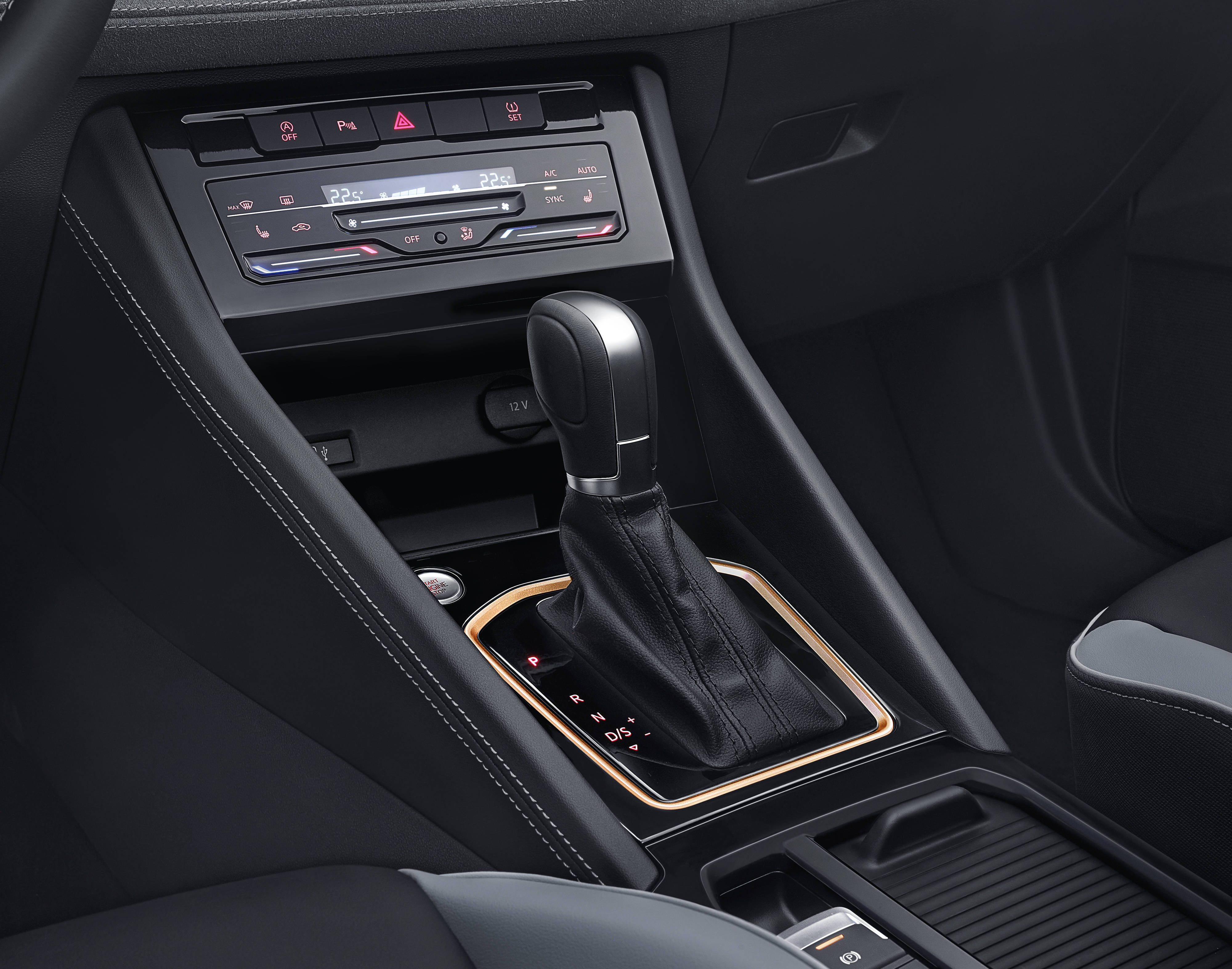 新捷达VS7高光版，外观全面“黑化”，MQB平台＋1.4T+爱信6AT组合_搜狐汽车_搜狐网