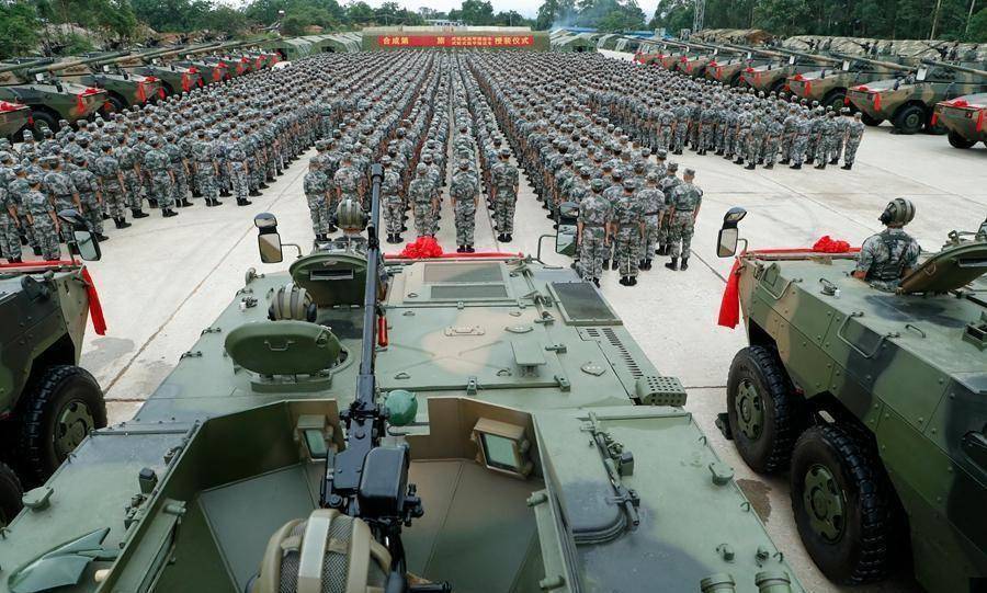 中国装备志——PLL09式122毫米轮式自行榴弹炮_装甲_车辆_配置