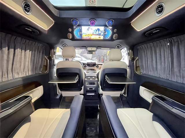 奔驰V260L巴塞罗那版七座商务车，商务家用接待利器_搜狐汽车_搜狐网