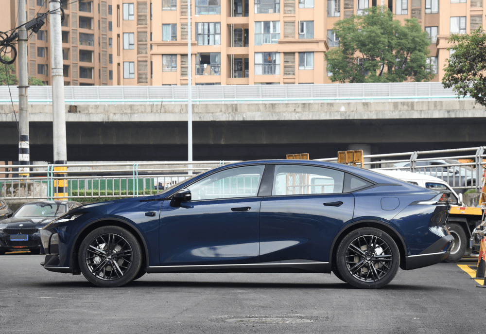 深蓝SL03对决零跑C01,20万级别纯电轿跑该选谁？_搜狐汽车_搜狐网