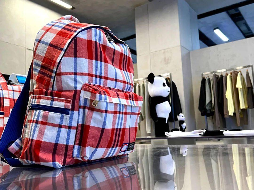 JUICE 于成都 COSMO 财富中心 INNERCO开设 JUICE MARKET 期间限定店_系列_位置_胶囊