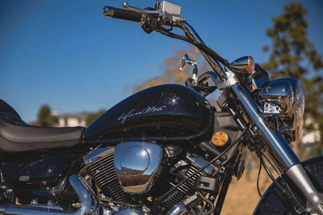 力帆美式巡航车V16 Plus测评：流水的巡航车，铁打的V16_搜狐汽车_搜狐网