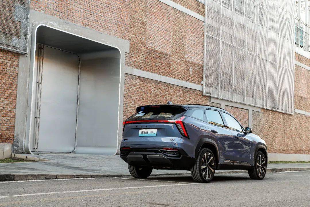 一箱油跑1300km！油耗4个多，爆款SUV起售价才12万多！_搜狐汽车_搜狐网