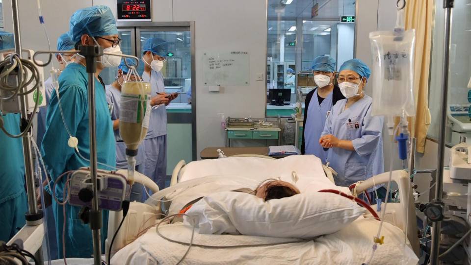 新春走基层·淄博丨连轴转、咬牙扛……这是此刻真实的ICU_患者_张汝敏_重症