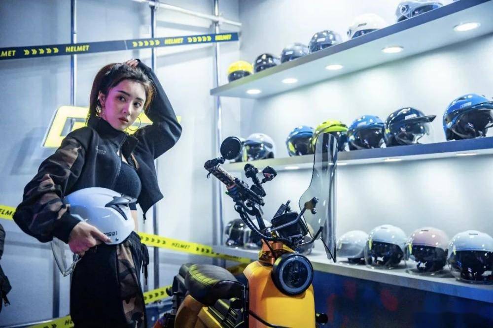 GSB发布7款头盔，TVB实力派演员亲临现场_搜狐汽车_搜狐网