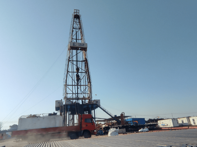 花页7HF井顺利完钻，创油田完井最深纪录！_钻井_施工_技术