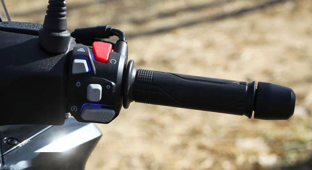 功能尽是高端 赛科龙RT1争夺市场15580元攻城掠地_搜狐汽车_搜狐网