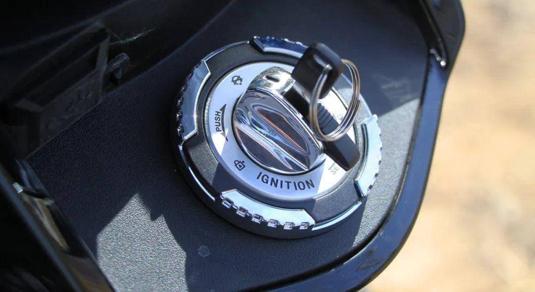 功能尽是高端 赛科龙RT1争夺市场15580元攻城掠地_搜狐汽车_搜狐网