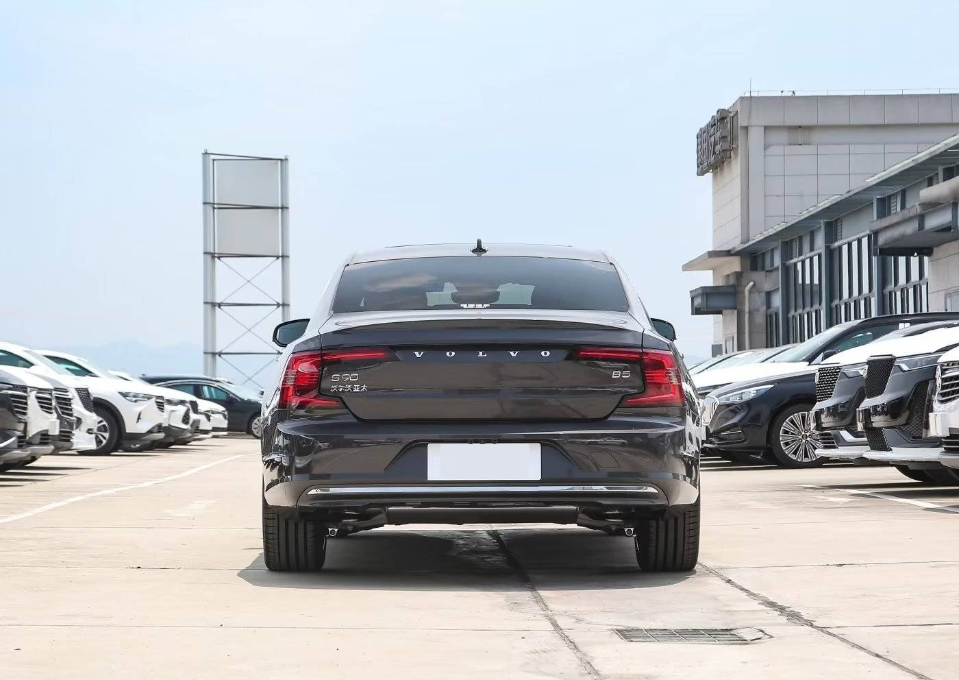 奥迪a6与沃尔沃s90对比，内行人来聊聊，沃尔沃S90车友会（274期）_搜狐汽车_搜狐网