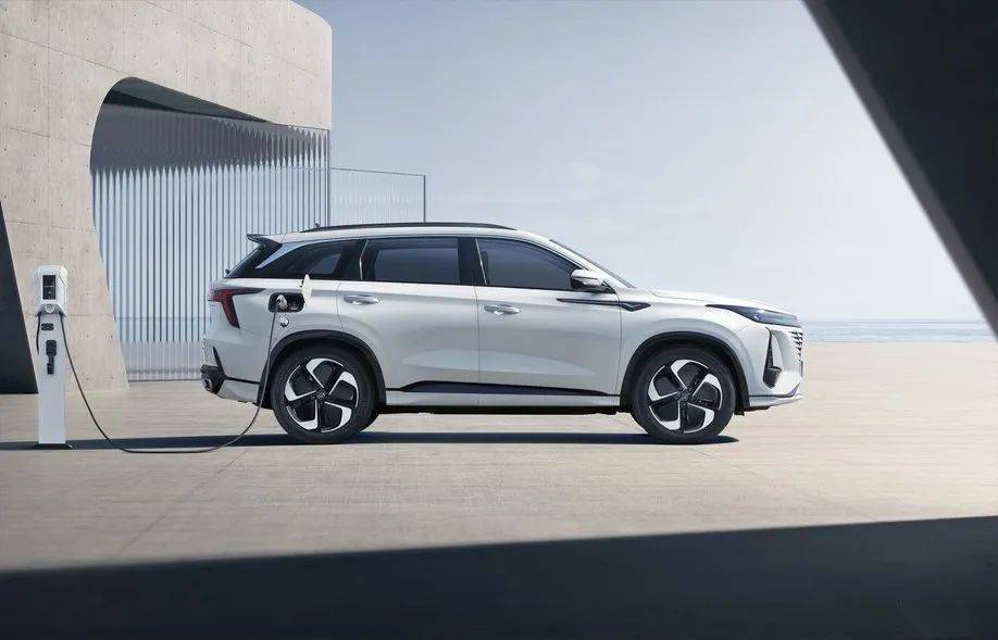 纯电续航150km，第三代CS75PLUS iDD正式亮相_搜狐汽车_搜狐网