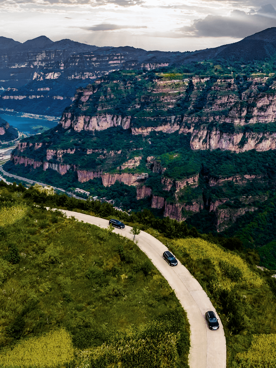 与昂科旗一道跨越山河湖海_搜狐汽车_搜狐网