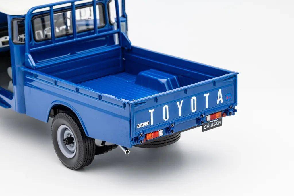 能上山下海，还能带点货，京商1/18丰田LC40 Pickup模型试玩_搜狐汽车_搜狐网