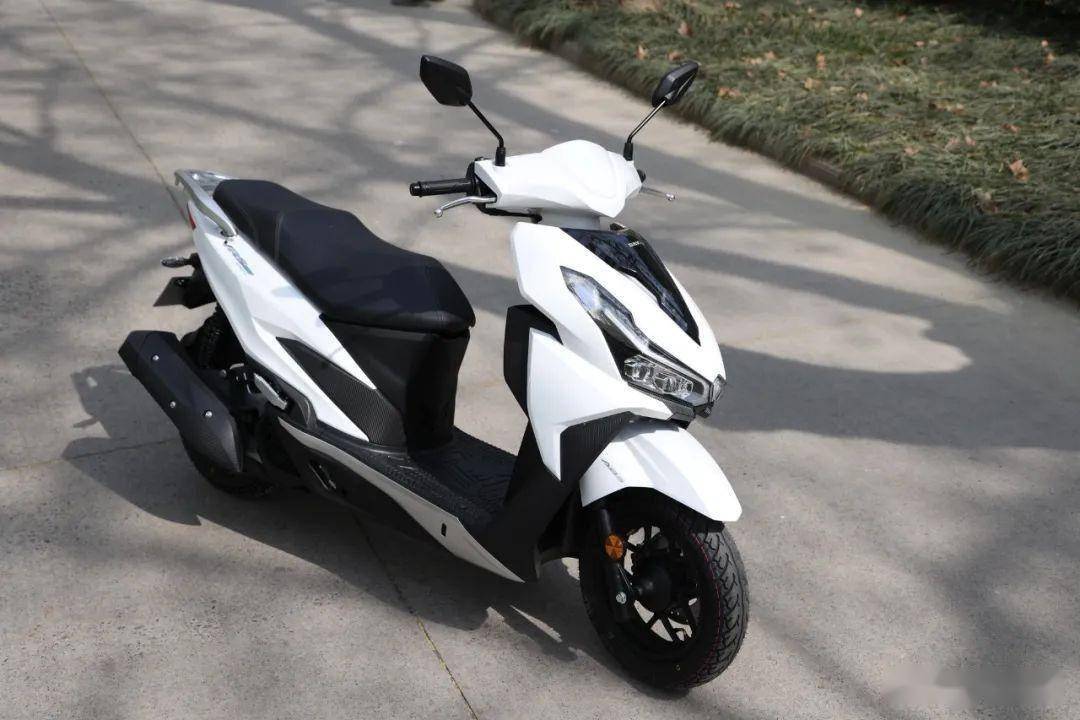 大阳VRS150售12980元起｜双缸踏板及350级V缸巡航等新品首次曝光_搜狐汽车_搜狐网