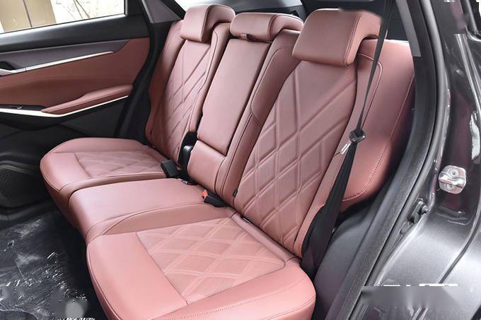 长安第三代CS75 PLUS售12.49万起 舒适化配置升级_搜狐汽车_搜狐网