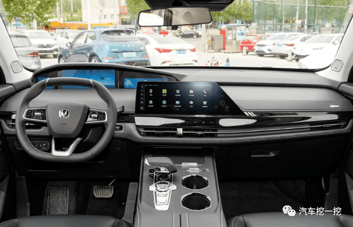 最低12.28万起！搭2.0T+8AT，这2台SUV又稳又舒服，比日系厚道_搜狐汽车_搜狐网