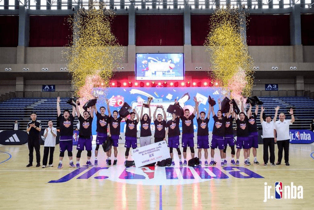 郑州二中省实验中学分获男女冠军 Jr. NBA校园篮球联赛河南站落幕_比赛_球员_青少年