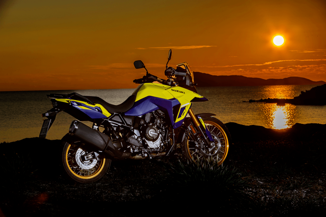 Suzuki 中型探险车 DL800DE V-Strom 海外上市_搜狐汽车_搜狐网